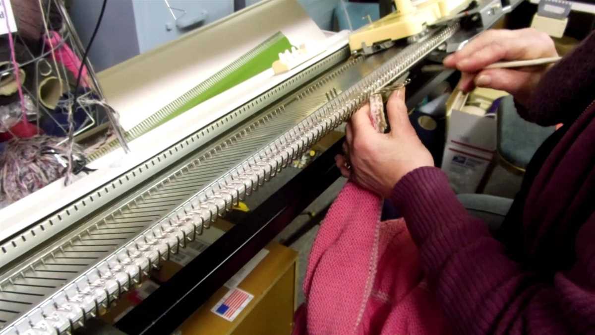 Free Patterns for Big Knitting Machines