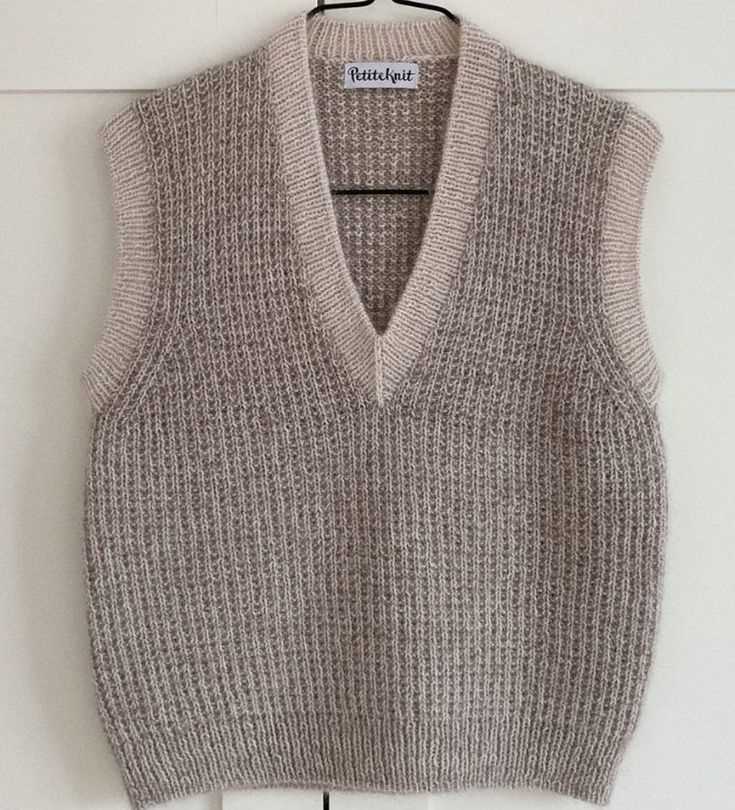 Discover the Simple Pleasure of Knitting Endless Circle Vests