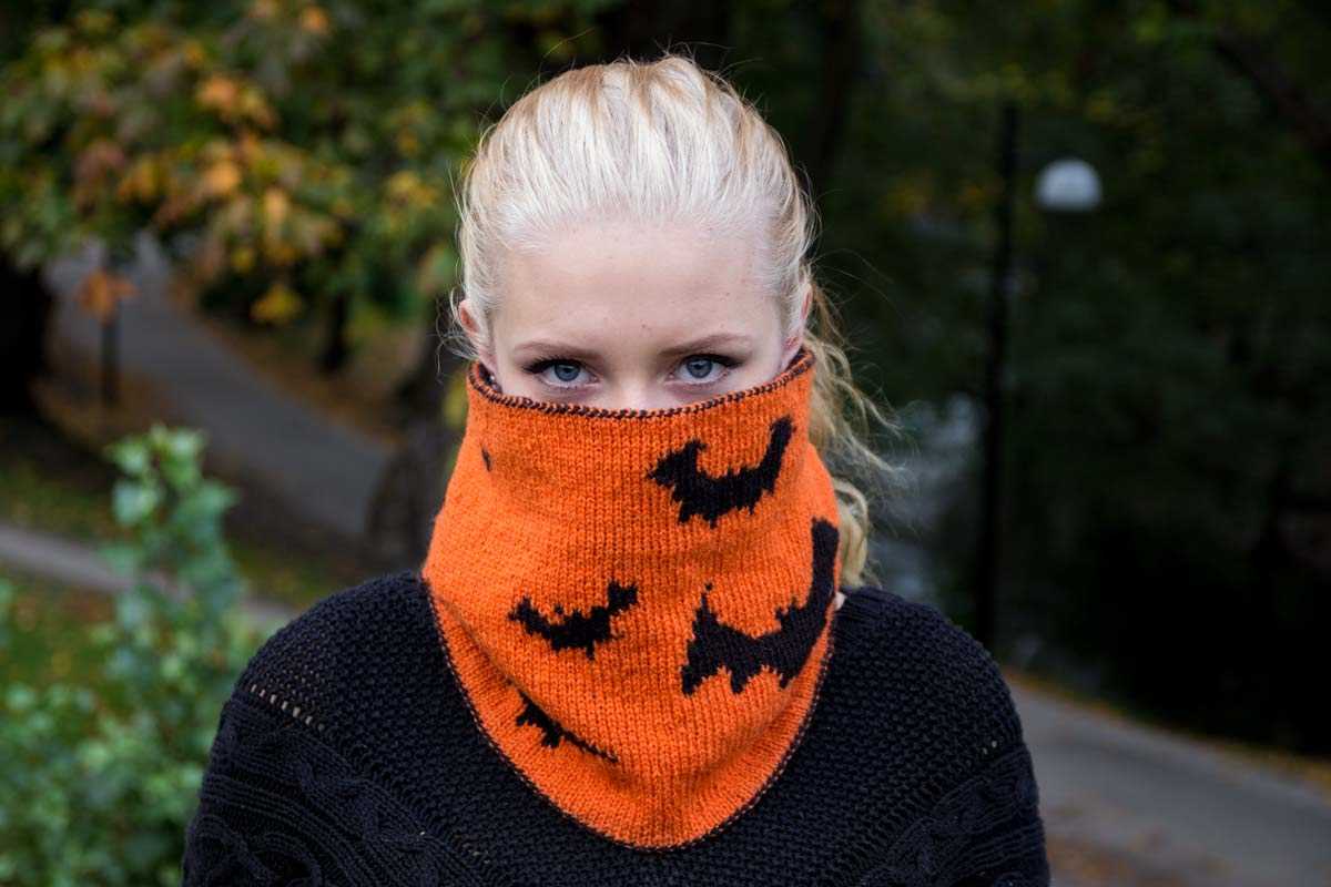 Knit Your Own Batman Cowl with This Pattern