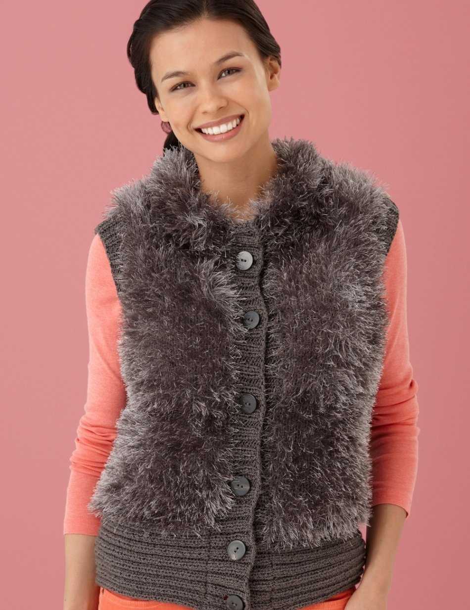 Knit a Cozy and Stylish Oversized Vest with This Pattern