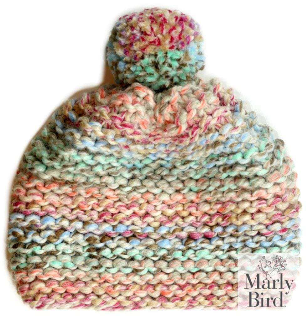 Free pattern for a chunky knit hat using thick yarn