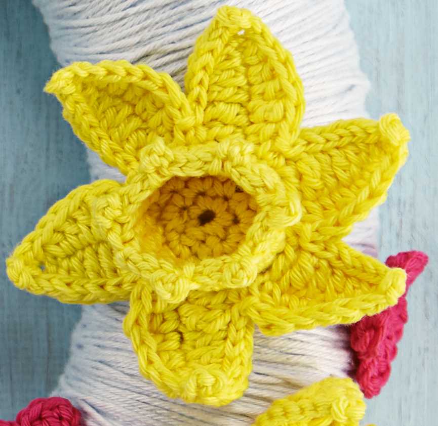 Simple pattern for knitting daffodils