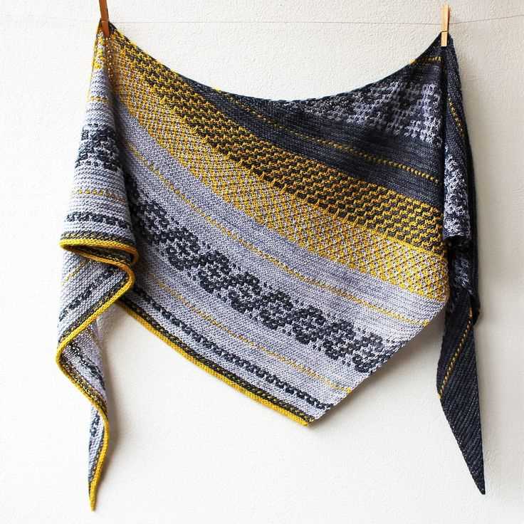 Stylish Shawls to Knit for Free: Discover DK Patterns