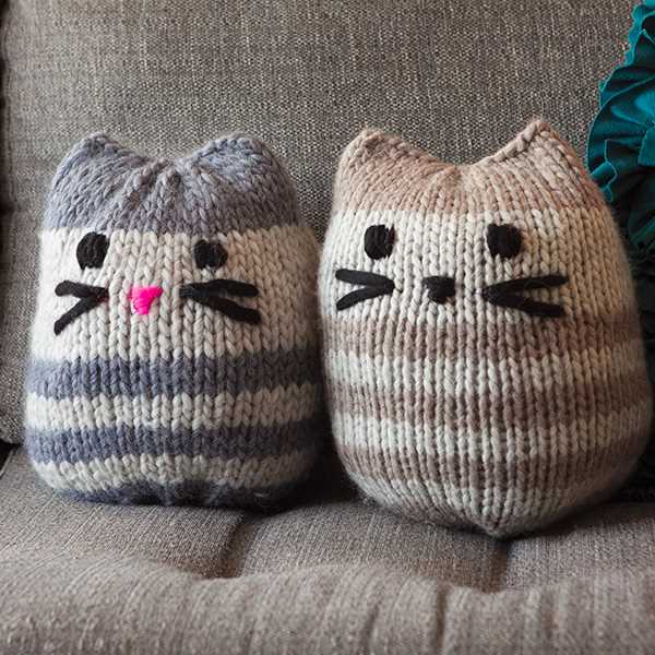Knit Adorable Kittens for Free with These Patterns