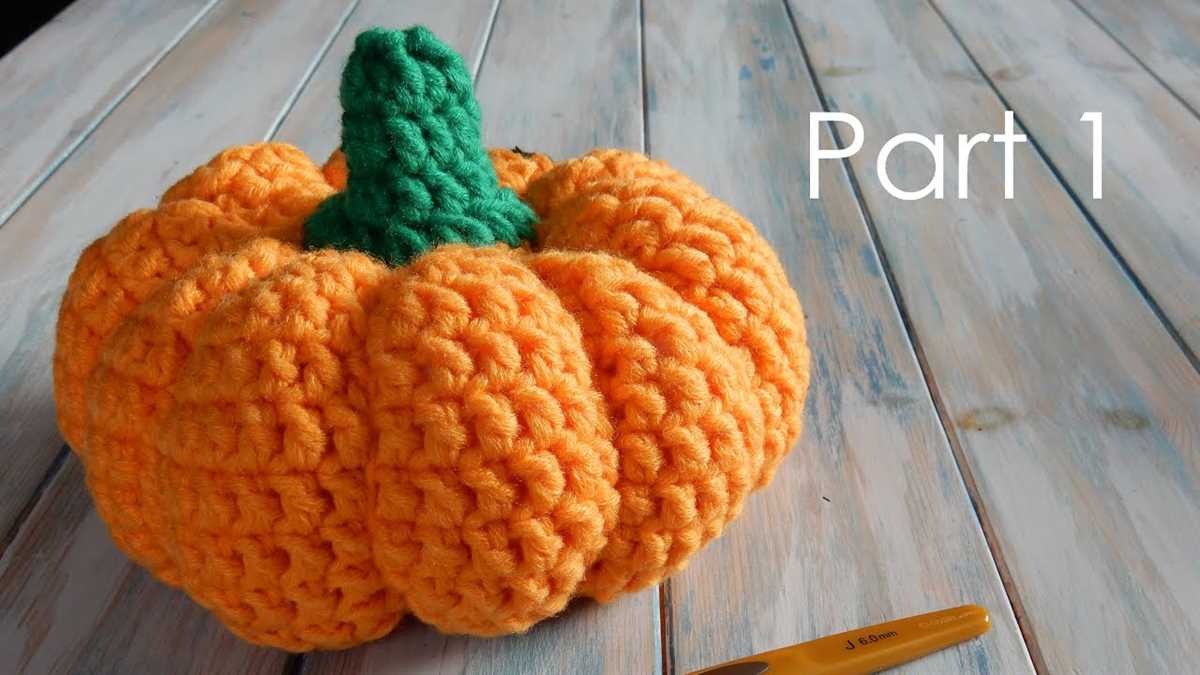 Knit a big pumpkin for free with this pattern