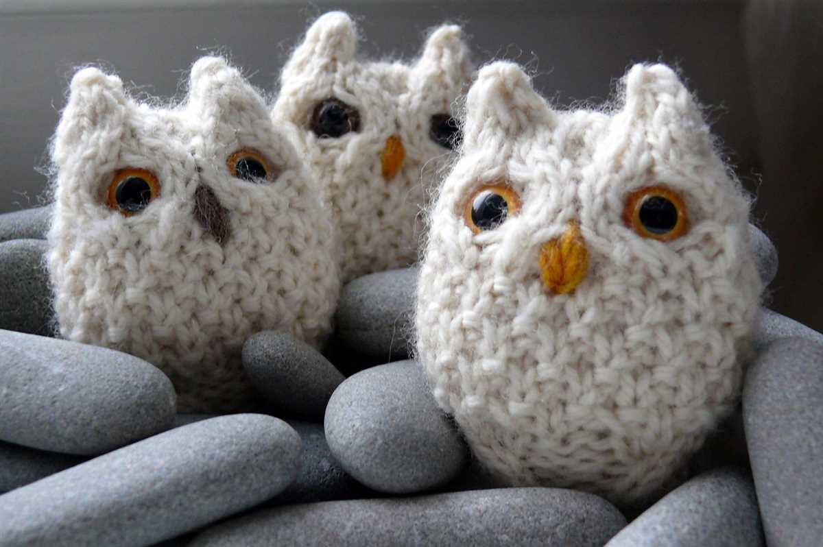 Knit a Majestic Snowy Owl for Free