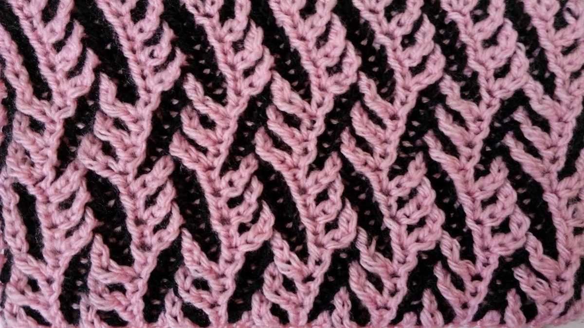 Two-tone knit scarf pattern