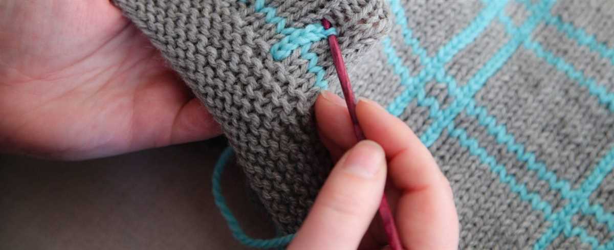 Cozy and Stylish: Free Pattern for a Knit Plaid Scarf
