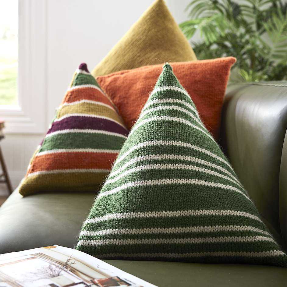 Cozy Home: Free Patterns for Knitted Cushion Covers