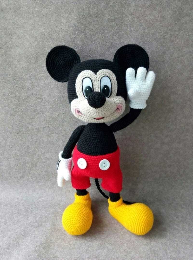Adorable Minnie Mouse Knitting Pattern to Try Out