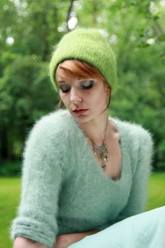 Cozy and Chic: Knit Your Own Mohair Hat