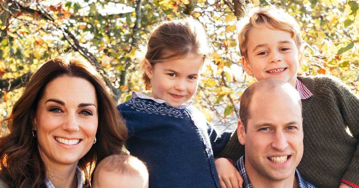 Regal Knitting: Patterns Fit for Royalty