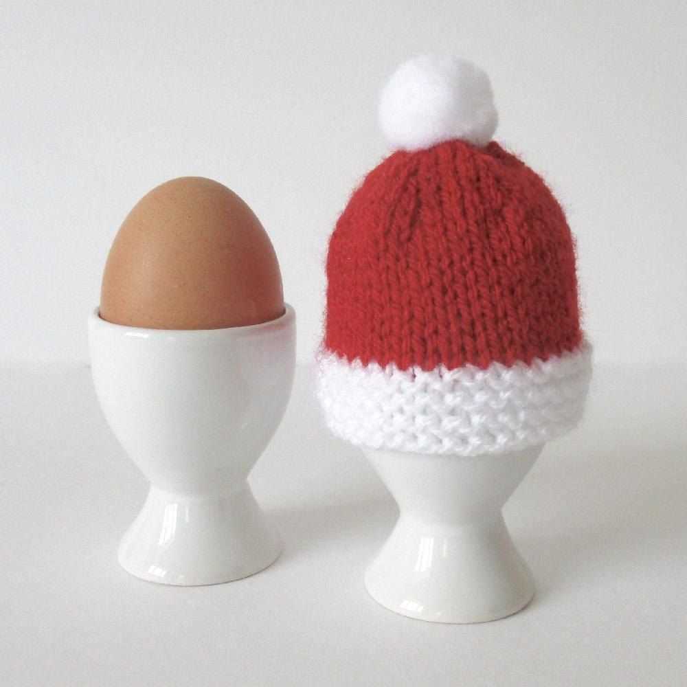 Knit Your Own Santa Hat: Try This Easy Pattern!
