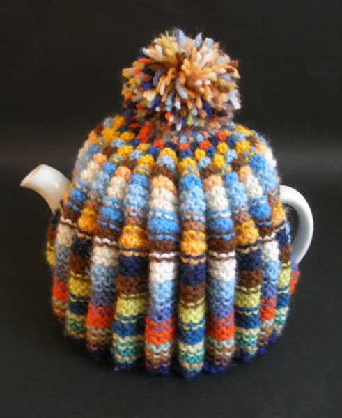 Knit your own tea bag hat with this free pattern