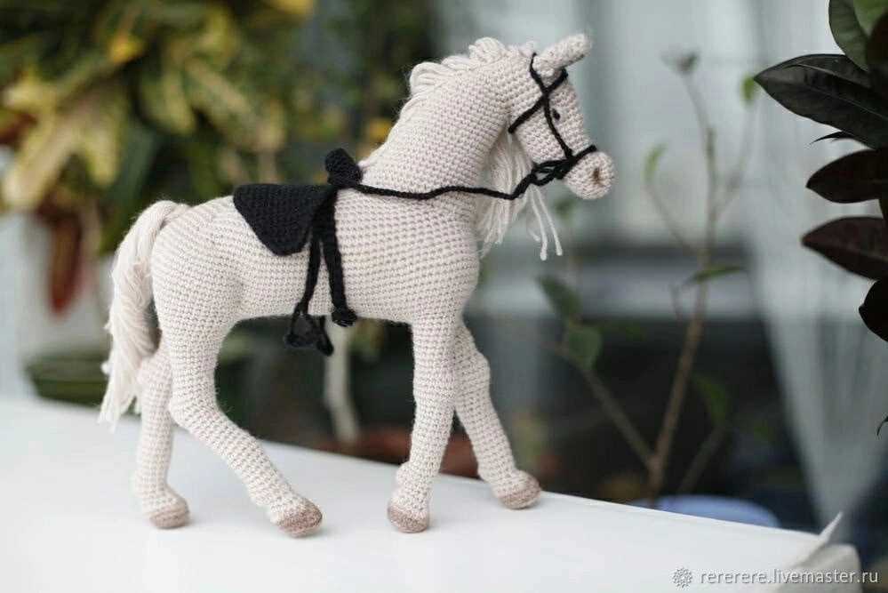 Unique Knitting Pattern for a Charming Toy Horse