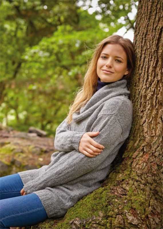 Cozy and Comfy: Knit an Oversized Sweater with this Free Pattern