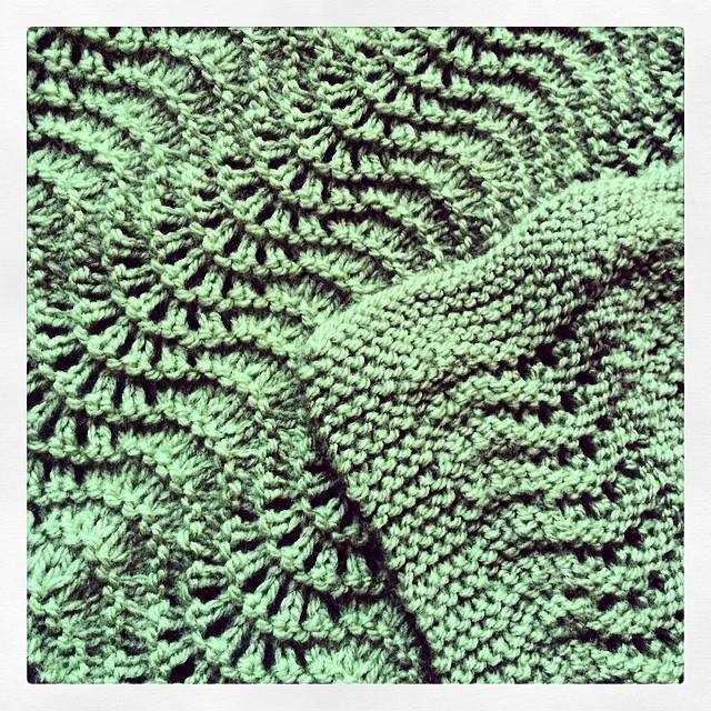 A Whimsical Blanket: A Fun Twist on Feather and Fan Knitting Pattern