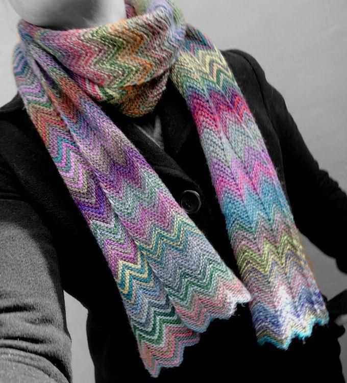 Stunning Zig Zag Scarf Knitting Pattern