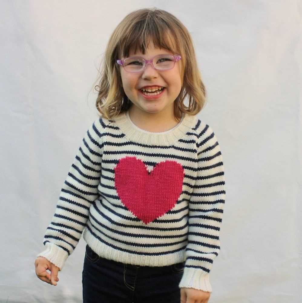 Cozy and Free: A Delightful Mini Sweater Knitting Pattern