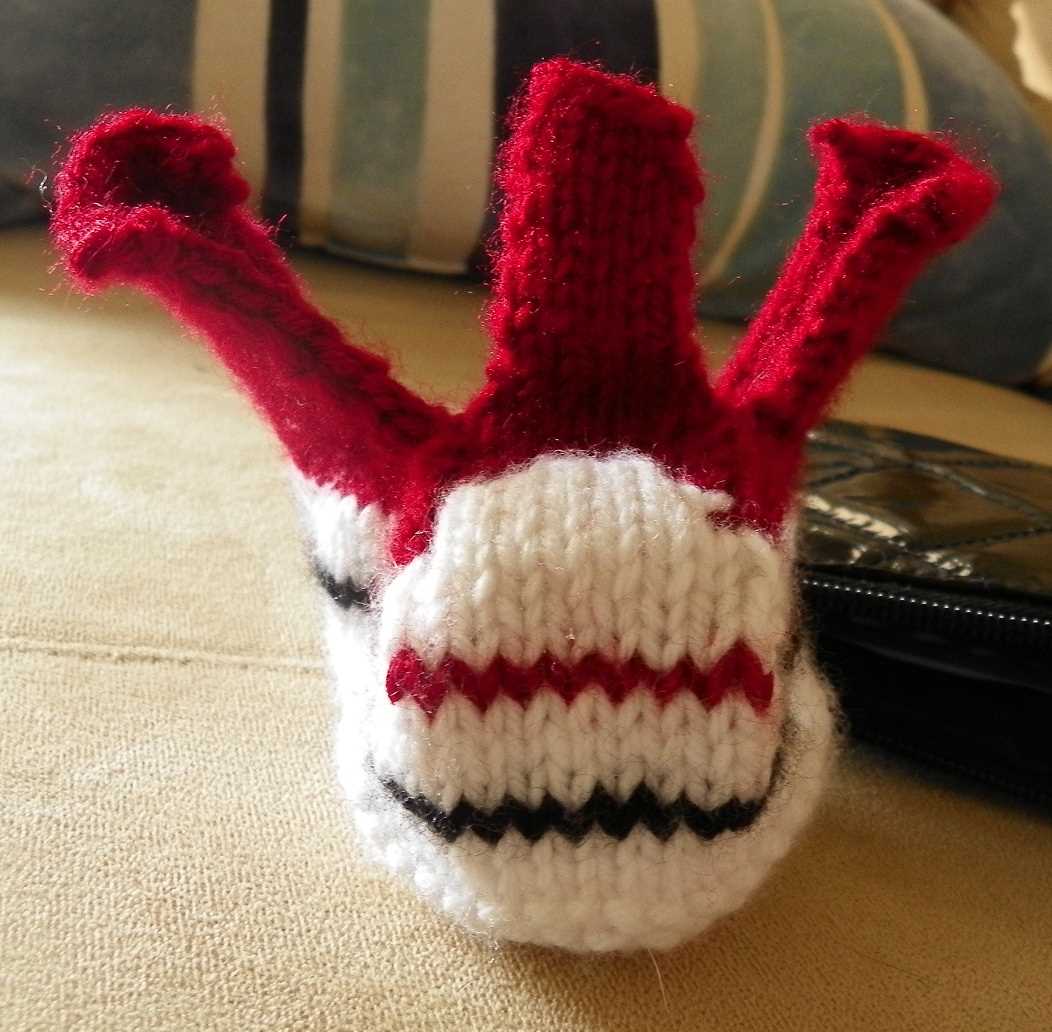 A Cute and Simple Knitting Pattern for Baby Converse Shoes