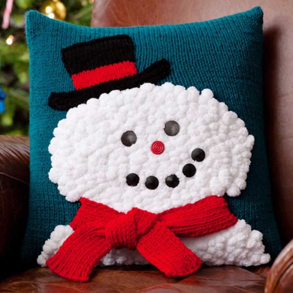 Knit your own Father Christmas with this free pattern!