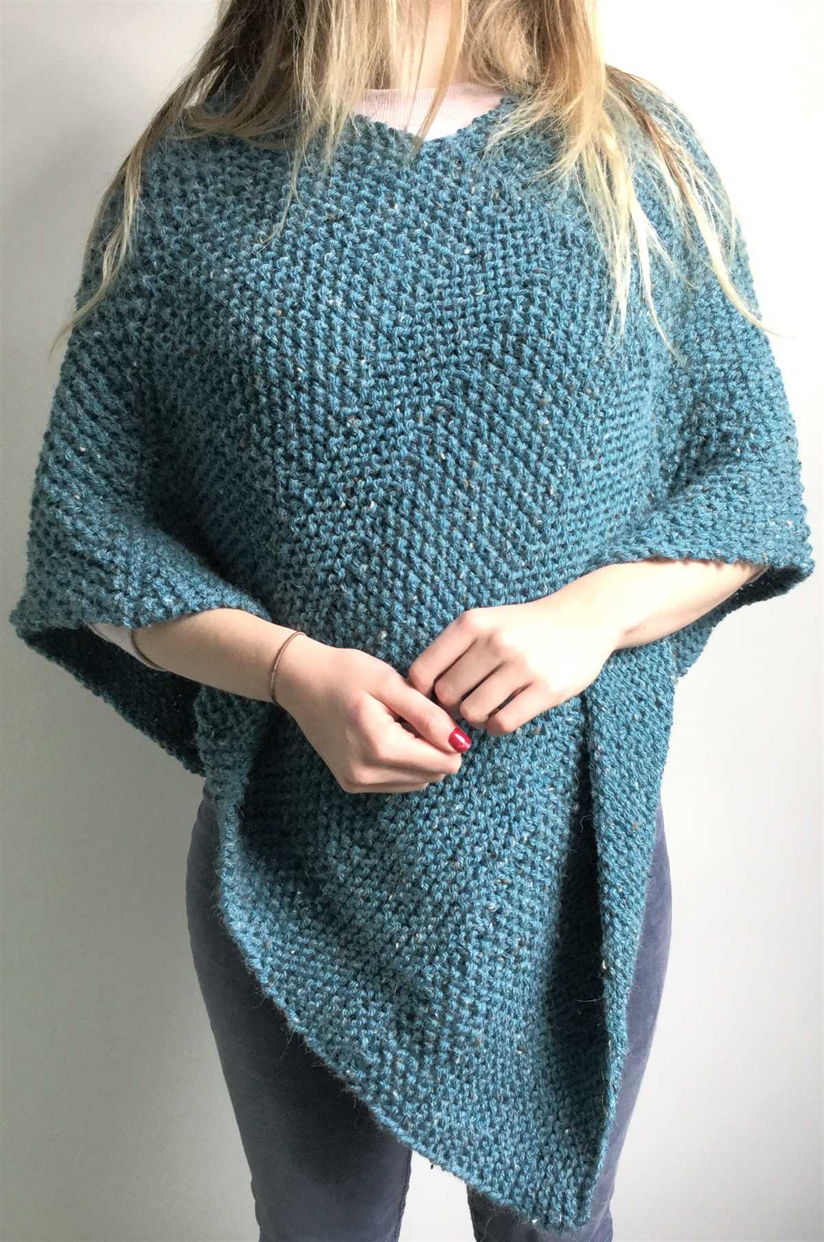 Stylish and cozy poncho knitting patterns