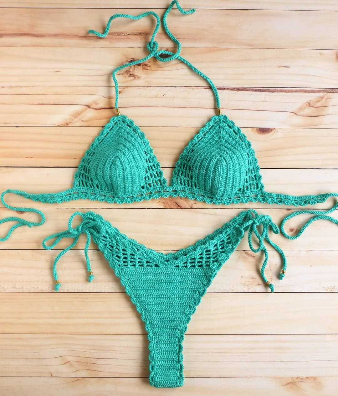Free Pattern for a Knitted Bikini