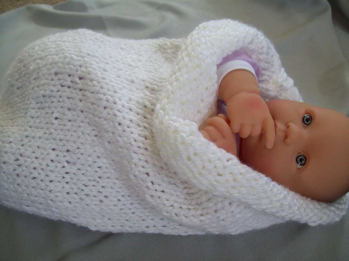 Cozy and Adorable: Free Patterns for Knitted Baby Cocoon