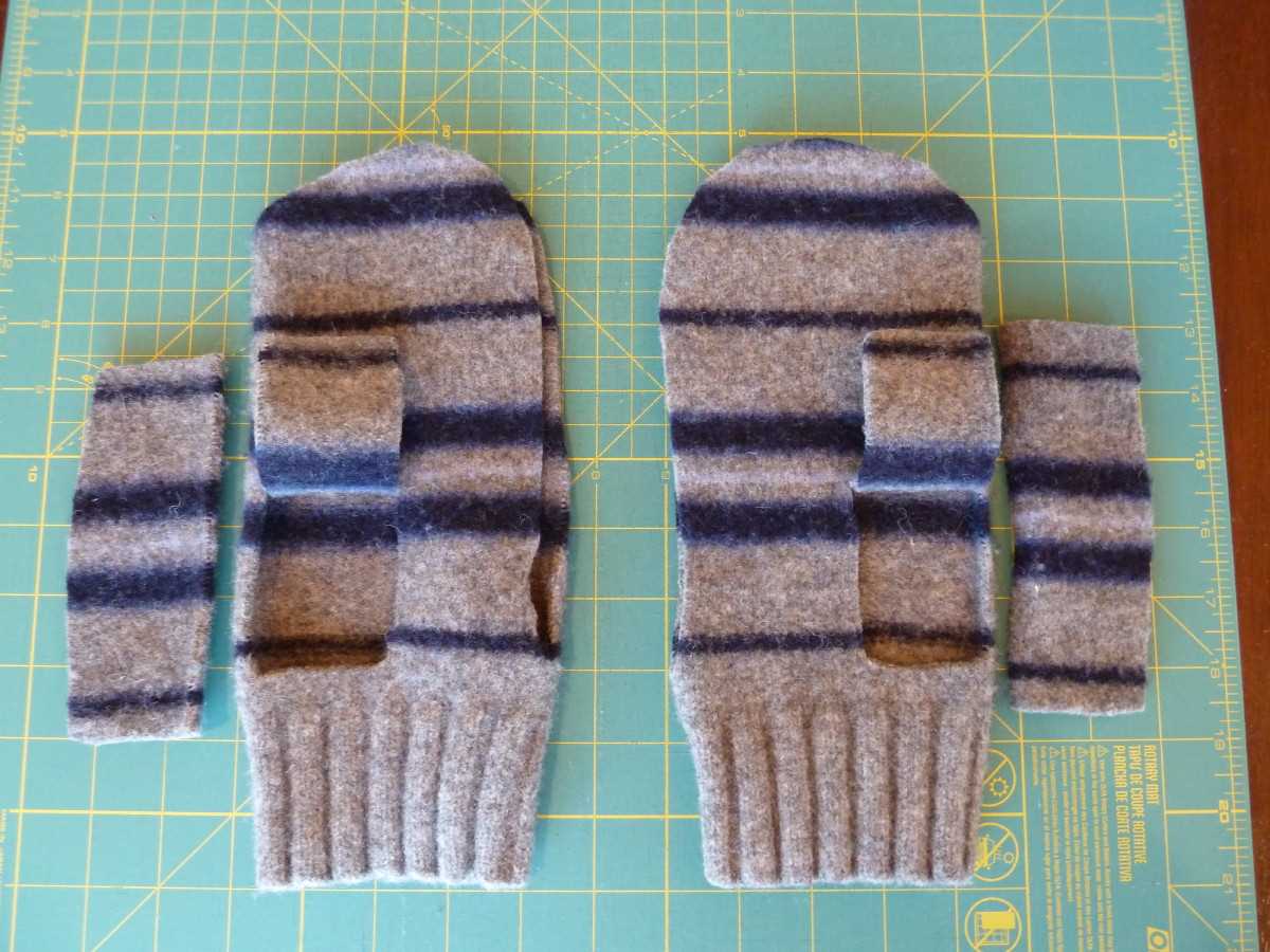 Cozy and Stylish: Knit Your Own Felted Mittens with This Free Pattern!
