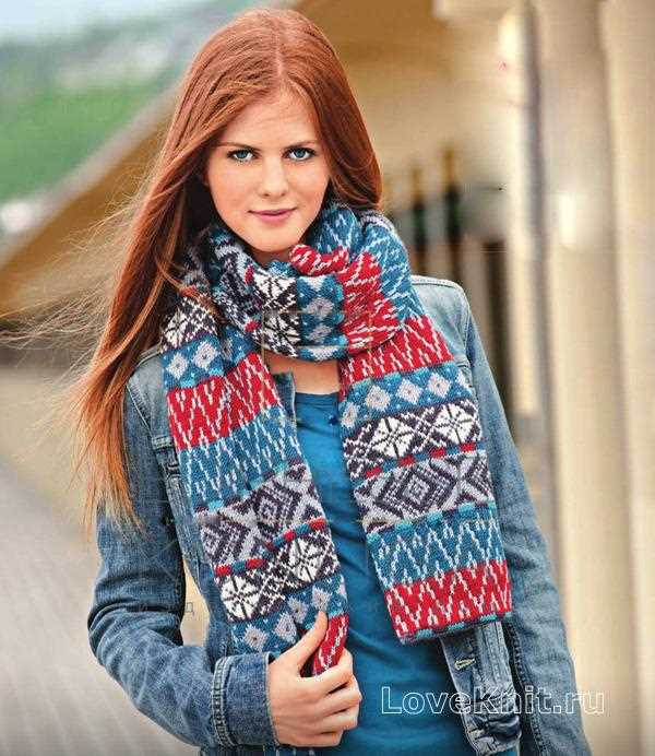 Cozy and Stylish: Free Pattern for a Knit Plaid Scarf