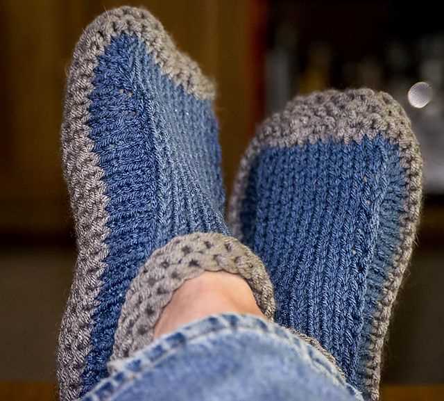Cozy Feet: A Free Knitted Slipper Pattern on Ravelry