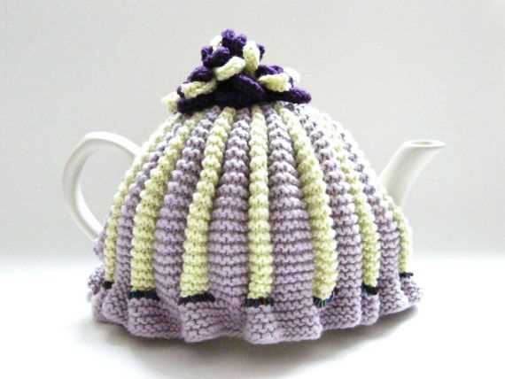 Knit your own tea bag hat with this free pattern