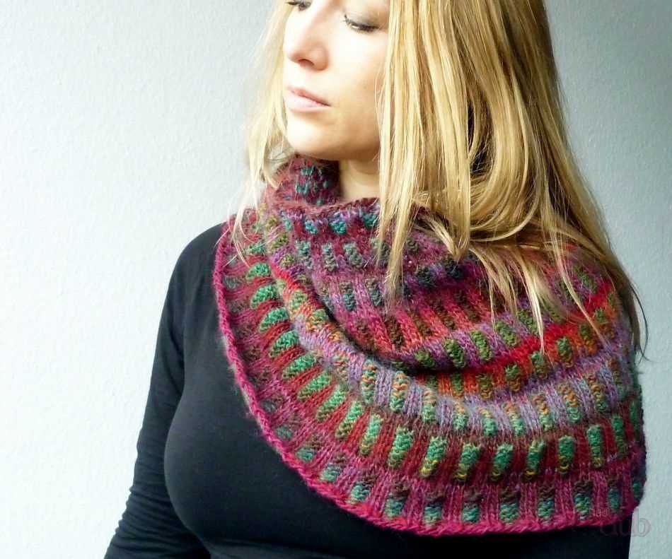 Stylish Colorwork Cowl: Knitting Pattern