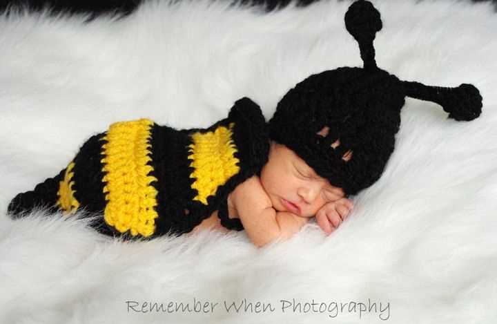 Get buzzing with this adorable knitted bumble bee hat pattern