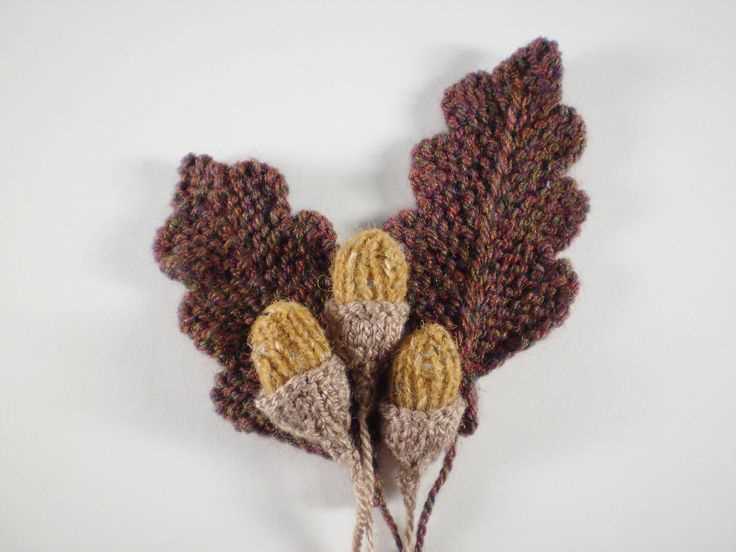 Leafy Beauty: A Delicate Knitted Ivy Pattern