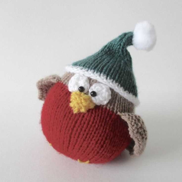 A Unique Knitting Pattern for a Robin Bird