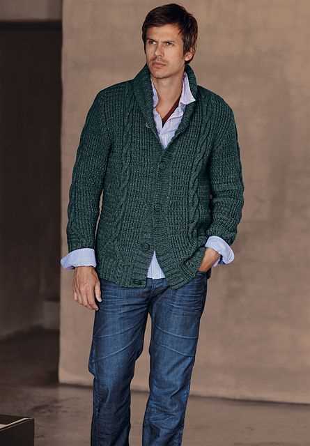 Cozy and Stylish: Try This Chunky Cardigan Knitting Pattern for Men