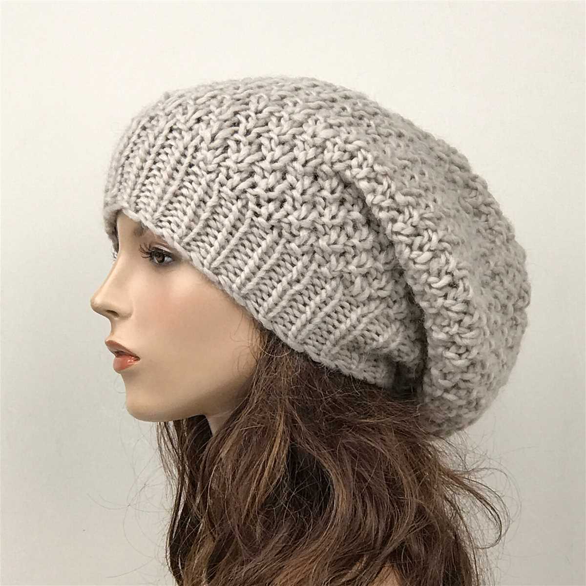 Cozy and Stylish: Chunky Knit Slouchy Hat Pattern