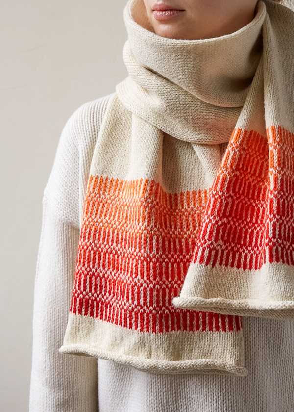 Simple and cozy knitting pattern for a wide scarf