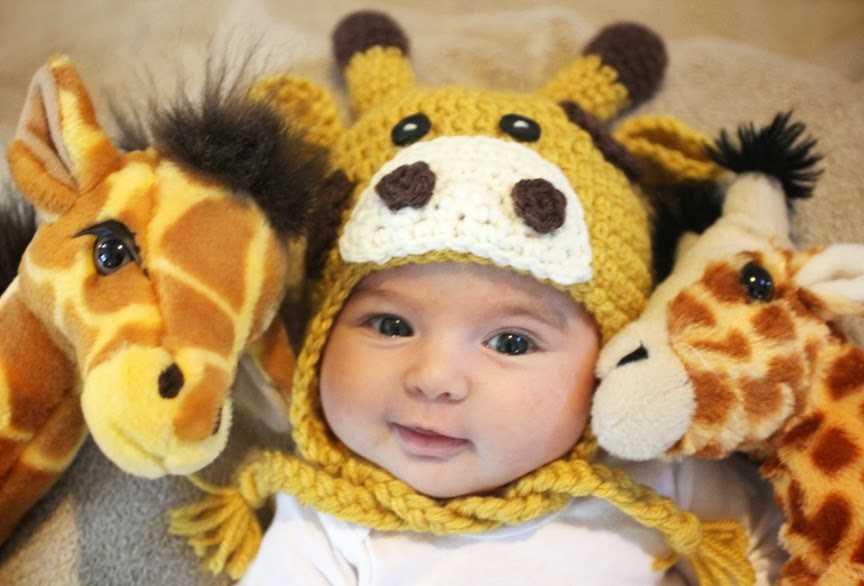Knit Your Own Giraffe Hat with This Simple Pattern